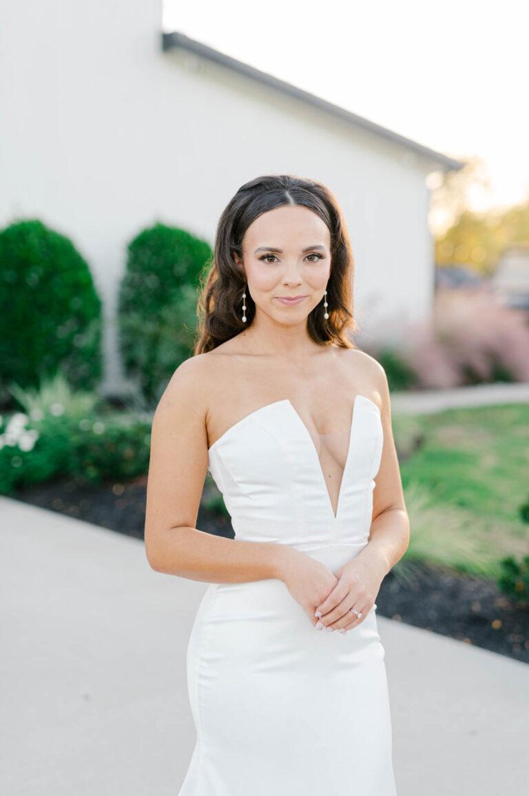Rylee | Bridal Portraits at the Willowynn Barn - Destination & Kansas ...